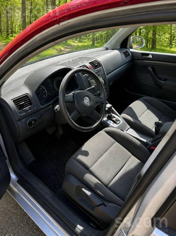 Volkswagen Golf 2006 in Riga, with an engine capacity of 1.90 L and mileage of 480 thousand km for 990 €, photo 3 on AUTOMOTO.COM.LV