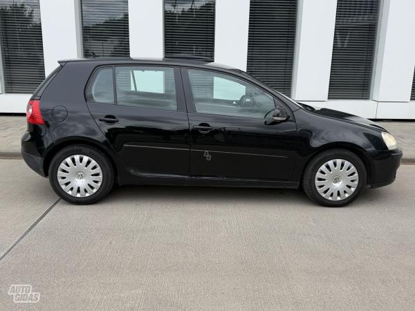 Volkswagen Golf 2006 in Vilnius, with an engine capacity of 1.90 L and mileage of 340 thousand km for 1700 €, photo 8 on AUTOMOTO.COM.LV