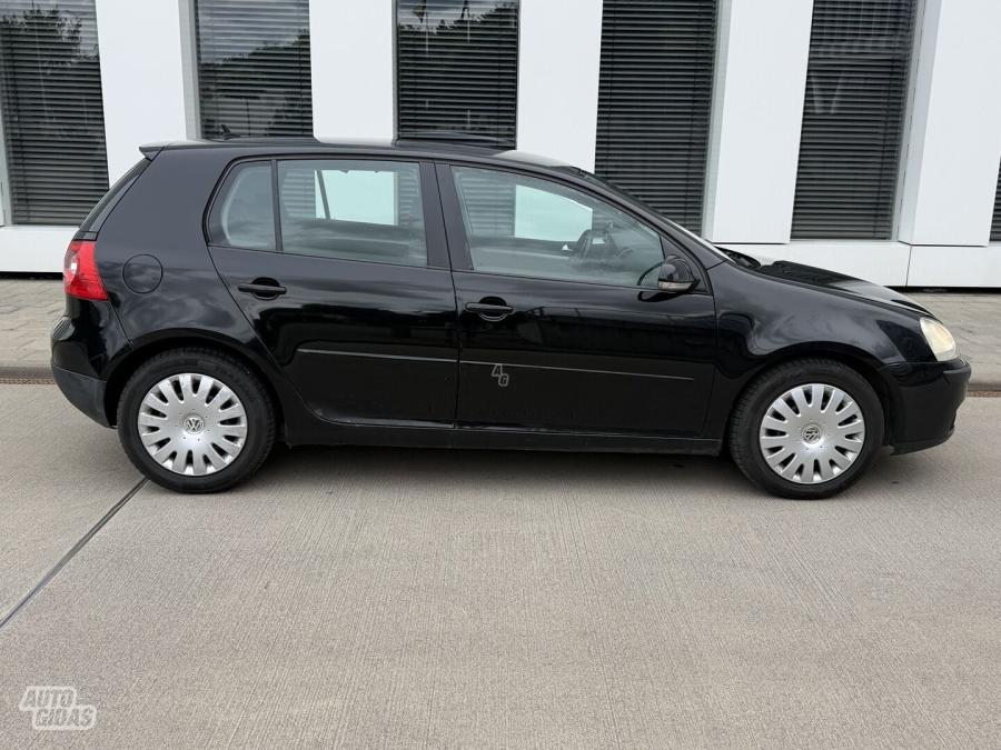 Volkswagen Golf 2006 Viļņa, ar dzinēja tilpumu 1.90 L un nobraukumu 340 tūkst. km par 1700 €, foto 9 vietnē AUTOMOTO.COM.LV