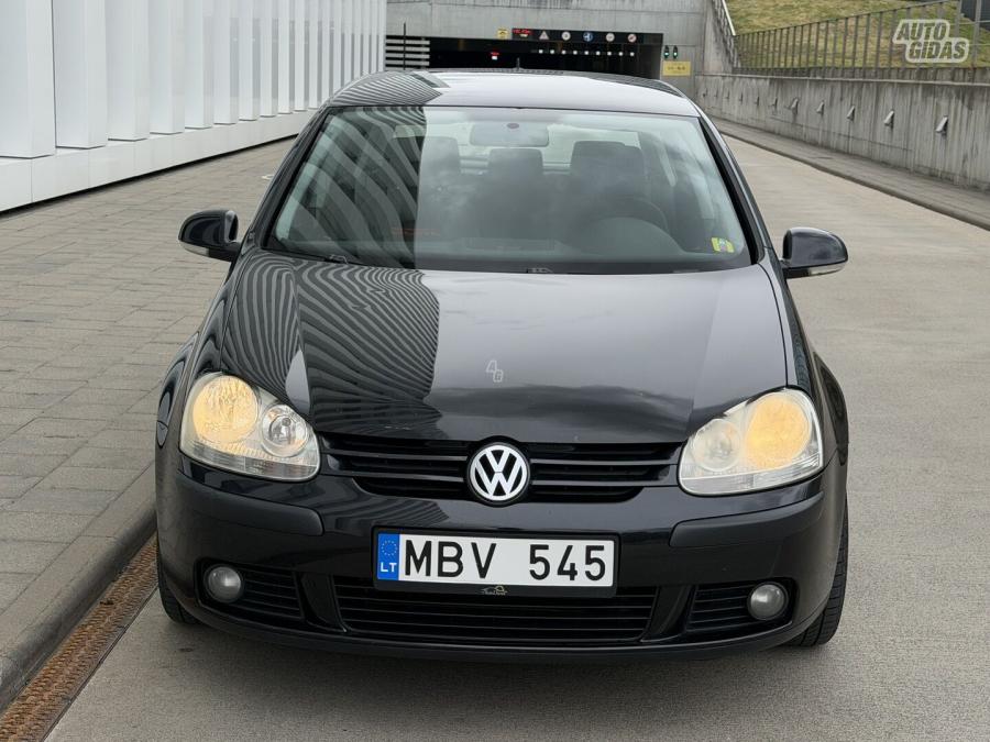 Volkswagen Golf 2006 Viļņa, ar dzinēja tilpumu 1.90 L un nobraukumu 340 tūkst. km par 1700 €, foto 11 vietnē AUTOMOTO.COM.LV