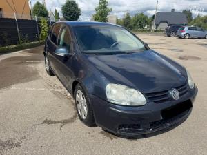 Volkswagen Golf 2006 in Siauliai, with an engine capacity of 1.90 L and mileage of 312 thousand km for 650 €, photo 4 on AUTOMOTO.COM.LV