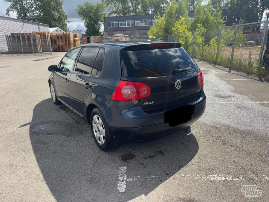 Volkswagen Golf 2006 in Siauliai, with an engine capacity of 1.90 L and mileage of 312 thousand km for 650 €, photo 7 on AUTOMOTO.COM.LV