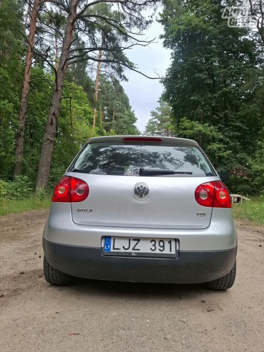 Volkswagen Golf 2006 in Kaunas, with an engine capacity of 1.90 L and mileage of 313 thousand km for 1900 €, photo 8 on AUTOMOTO.COM.LV