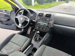 Volkswagen Golf 2006 Kauņa, ar dzinēja tilpumu 1.90 L un nobraukumu 215 tūkst. km par 2700 €, foto 10 vietnē AUTOMOTO.COM.LV