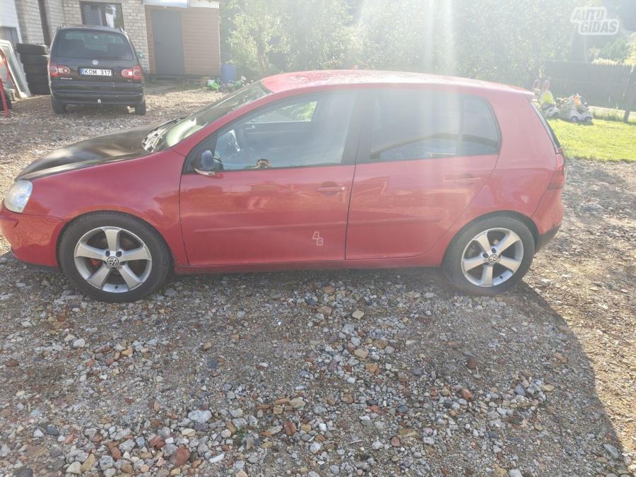 Volkswagen Golf 2006 in Jonava, with an engine capacity of 2.00 L and mileage of 371 thousand km for 999 €, photo 6 on AUTOMOTO.COM.LV