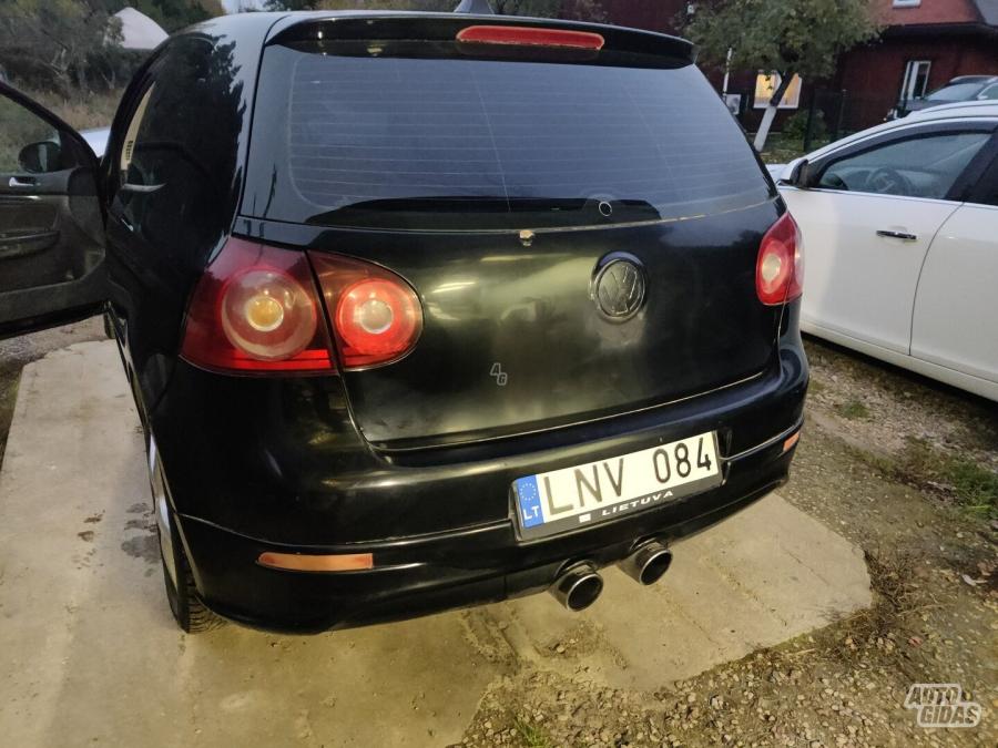 Volkswagen Golf 2006 in Siauliai, with an engine capacity of 1.40 L and mileage of 255 thousand km for 950 €, photo 4 on AUTOMOTO.COM.LV