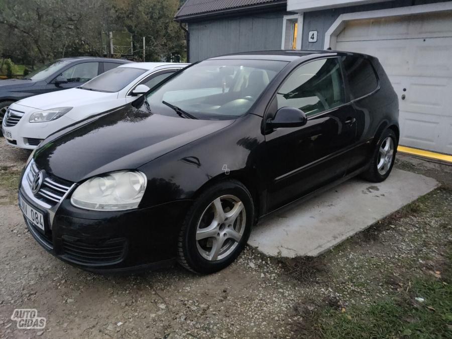 Volkswagen Golf 2006 in Siauliai, with an engine capacity of 1.40 L and mileage of 255 thousand km for 950 €, photo 6 on AUTOMOTO.COM.LV