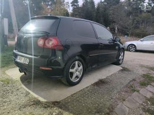 Volkswagen Golf 2006 in Siauliai, with an engine capacity of 1.40 L and mileage of 255 thousand km for 950 €, photo 8 on AUTOMOTO.COM.LV