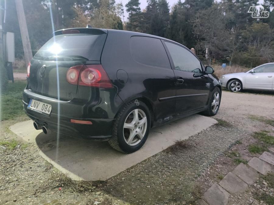 Volkswagen Golf 2006 in Siauliai, with an engine capacity of 1.40 L and mileage of 255 thousand km for 950 €, photo 8 on AUTOMOTO.COM.LV