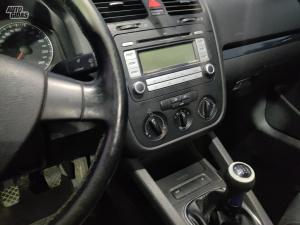 Volkswagen Golf 2006 in Siauliai, with an engine capacity of 1.40 L and mileage of 255 thousand km for 950 €, photo 12 on AUTOMOTO.COM.LV