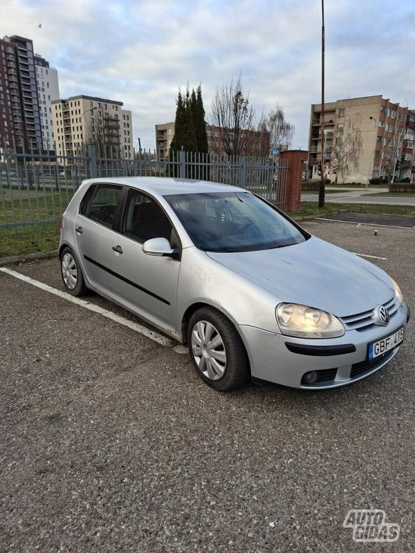 Volkswagen Golf 2007 in Klaipeda, with an engine capacity of 1.90 L and mileage of 255 thousand km for 900 €, photo 4 on AUTOMOTO.COM.LV