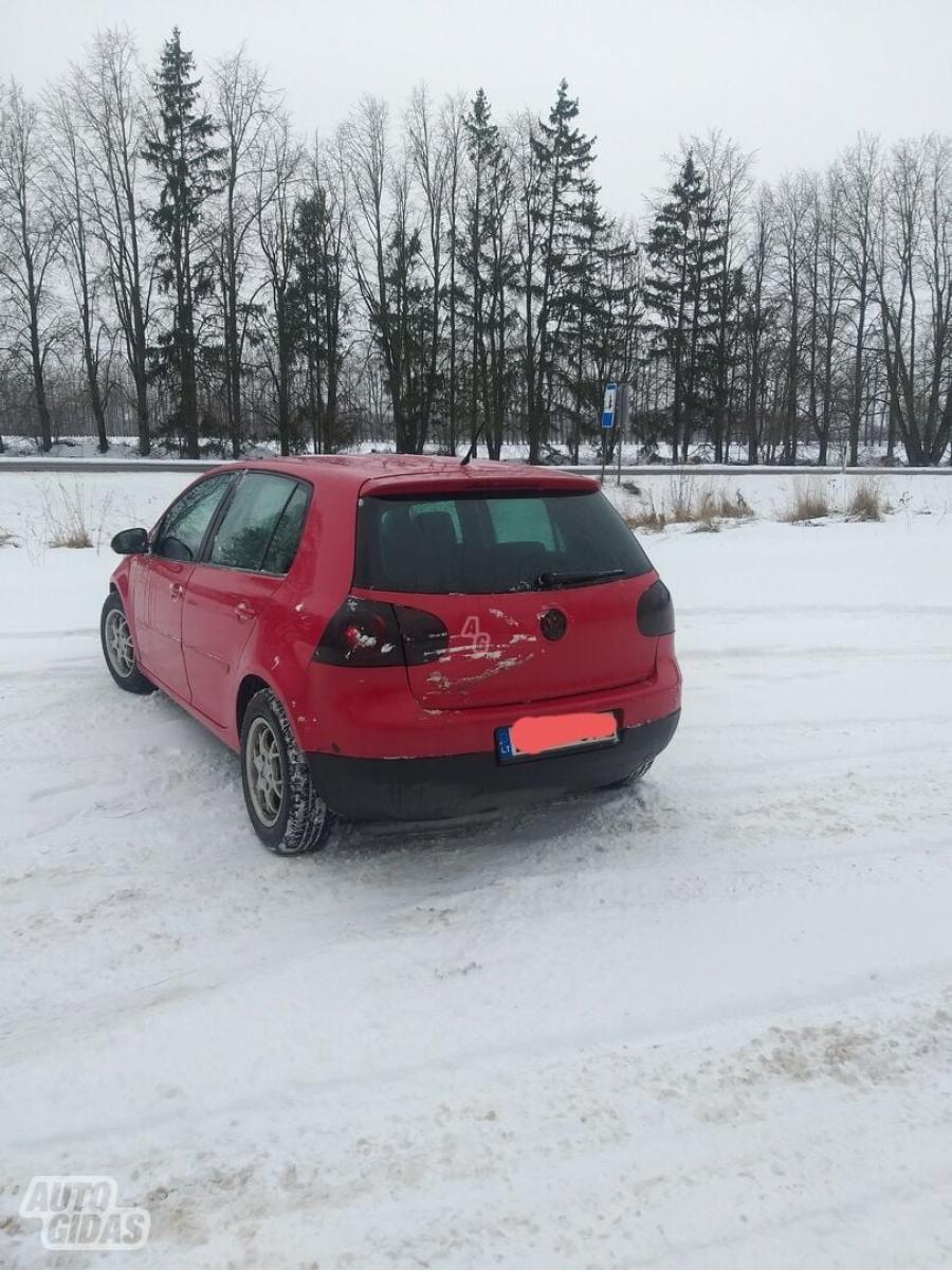 Volkswagen Golf 2007 Viļņa, ar dzinēja tilpumu 1.90 L un nobraukumu 288 tūkst. km par 1250 €, foto 2 vietnē AUTOMOTO.COM.LV