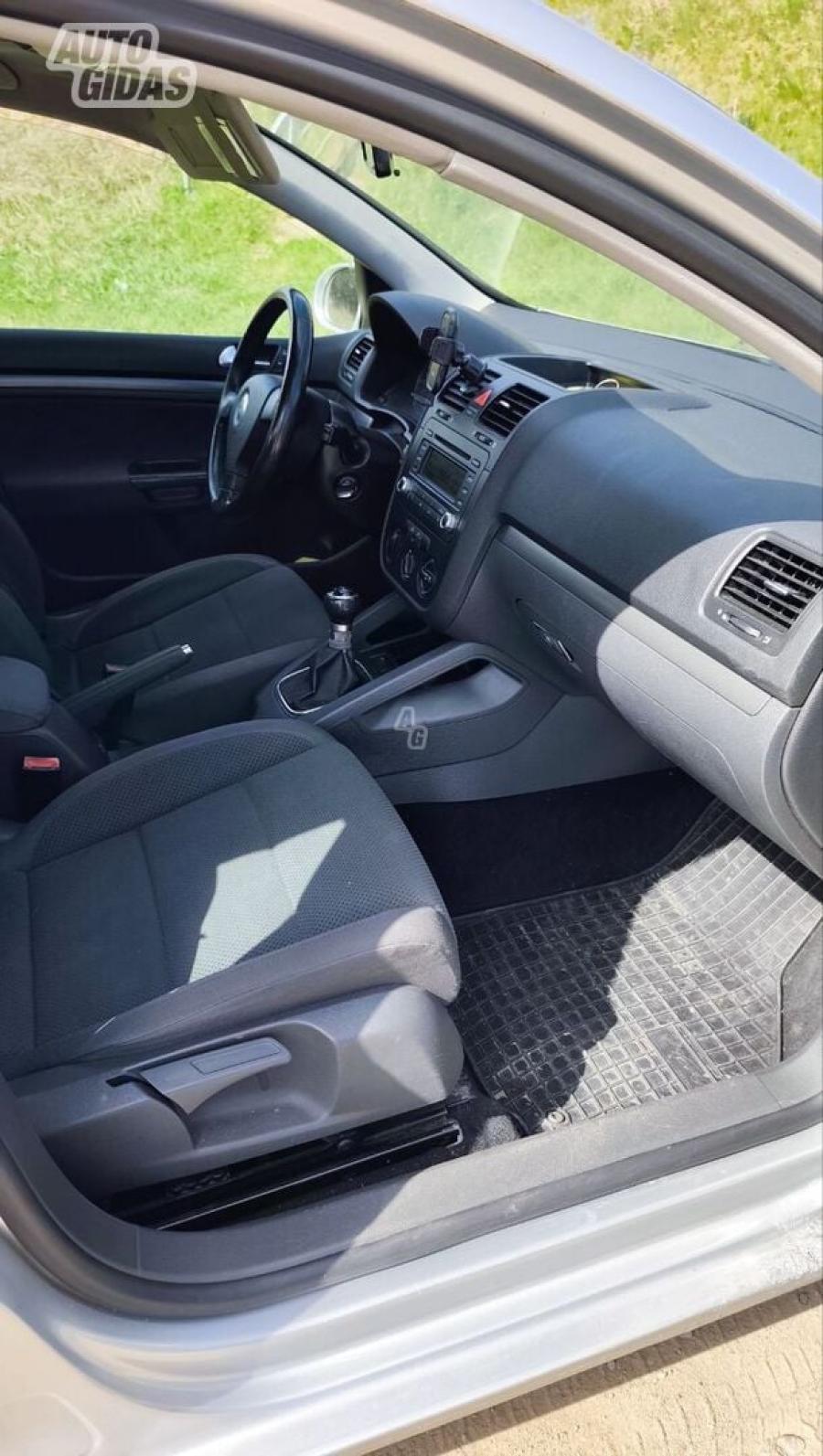 Volkswagen Golf 2007 Klaipėda, ar dzinēja tilpumu 1.90 L un nobraukumu 380 tūkst. km par 1250 €, foto 6 vietnē AUTOMOTO.COM.LV