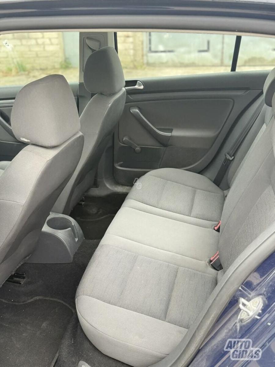 Volkswagen Golf 2007 in Silute, with an engine capacity of 1.90 L and mileage of 234 thousand km for 1600 €, photo 10 on AUTOMOTO.COM.LV