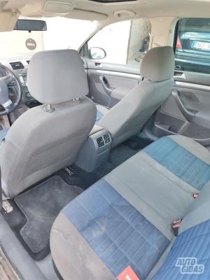 Volkswagen Golf 2007 Molėtai, ar dzinēja tilpumu 1.90 L un nobraukumu 400 tūkst. km par 790 €, foto 9 vietnē AUTOMOTO.COM.LV