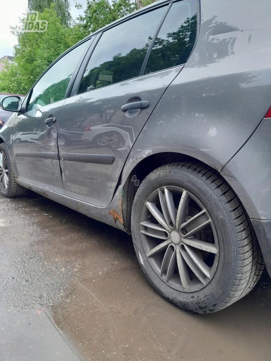 Volkswagen Golf 2007 Kauņa, ar dzinēja tilpumu 1.90 L un nobraukumu 365 tūkst. km par 1100 €, foto 5 vietnē AUTOMOTO.COM.LV