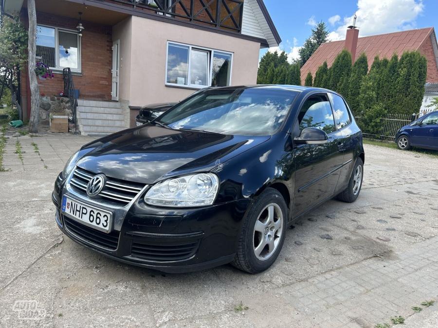 Volkswagen Golf 2007 in Jonava, with an engine capacity of 1.90 L and mileage of 320 thousand km for 800 €, photo 3 on AUTOMOTO.COM.LV