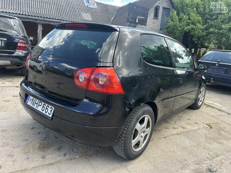 Volkswagen Golf 2007 in Jonava, with an engine capacity of 1.90 L and mileage of 320 thousand km for 800 €, photo 5 on AUTOMOTO.COM.LV