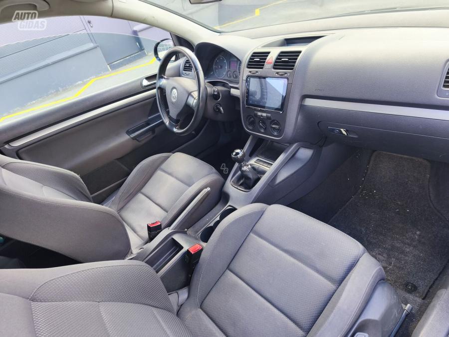 Volkswagen Golf 2007 in Kaunas, with an engine capacity of 1.90 L and mileage of 400 thousand km for 600 €, photo 13 on AUTOMOTO.COM.LV