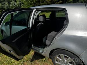 Volkswagen Golf 2007 in Riga, with an engine capacity of 1.60 L and mileage of 162 thousand km for 1400 €, photo 8 on AUTOMOTO.COM.LV