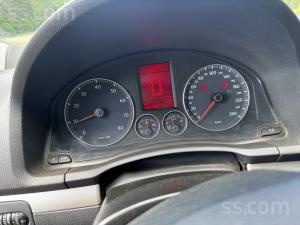 Volkswagen Golf 2007 in Riga, with an engine capacity of 1.60 L and mileage of 162 thousand km for 1400 €, photo 11 on AUTOMOTO.COM.LV