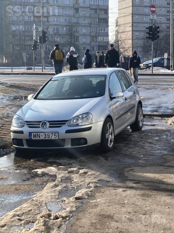 Volkswagen Golf 2007 in Riga, with an engine capacity of 1.90 L and mileage of 314 thousand km for 1800 €, photo 1 on AUTOMOTO.COM.LV