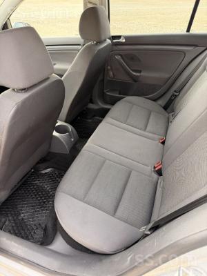 Volkswagen Golf 2007 in Ludza, with an engine capacity of 1.90 L and mileage of 310 thousand km for 2350 €, photo 7 on AUTOMOTO.COM.LV