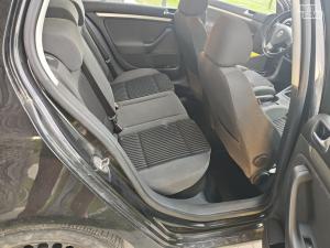Volkswagen Golf 2007 in Vilnius, with an engine capacity of 1.90 L and mileage of 302 thousand km for 650 €, photo 13 on AUTOMOTO.COM.LV