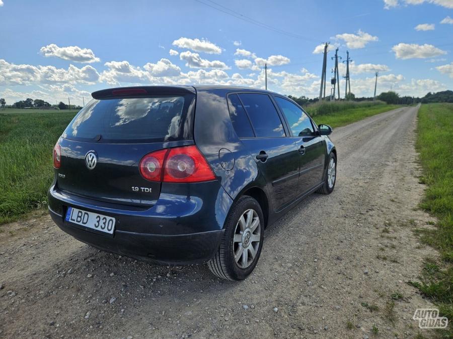 Volkswagen Golf 2007 Šauļi, ar dzinēja tilpumu 1.90 L un nobraukumu 300 tūkst. km par 1650 €, foto 4 vietnē AUTOMOTO.COM.LV