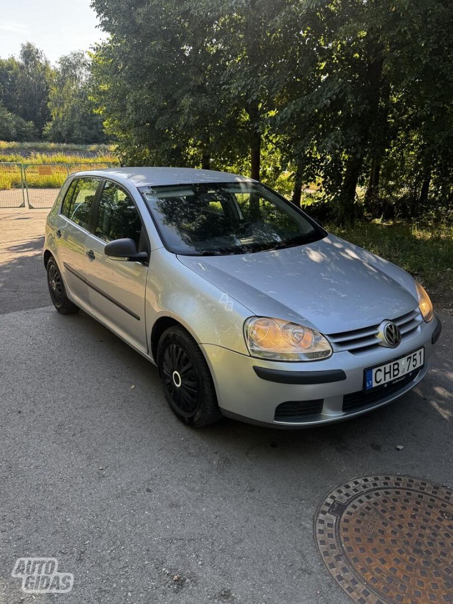 Volkswagen Golf 2007 in Siauliai, with an engine capacity of 1.60 L and mileage of 250 thousand km for 1750 €, photo 3 on AUTOMOTO.COM.LV