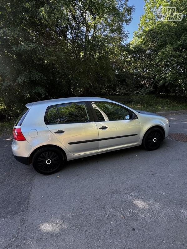 Volkswagen Golf 2007 Šauļi, ar dzinēja tilpumu 1.60 L un nobraukumu 250 tūkst. km par 1750 €, foto 3 vietnē AUTOMOTO.COM.LV