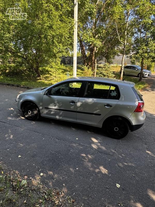 Volkswagen Golf 2007 Šauļi, ar dzinēja tilpumu 1.60 L un nobraukumu 250 tūkst. km par 1750 €, foto 6 vietnē AUTOMOTO.COM.LV