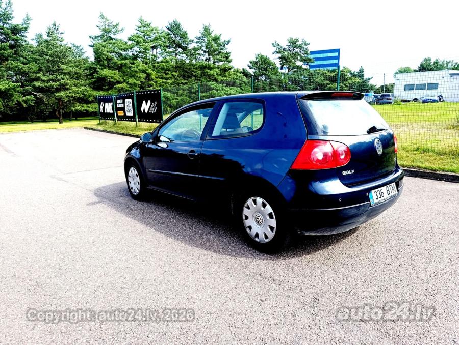 Volkswagen Golf 2007 Tallina, ar dzinēja tilpumu 1.90 L un nobraukumu 337 tūkst. km par 1299 €, foto 4 vietnē AUTOMOTO.COM.LV