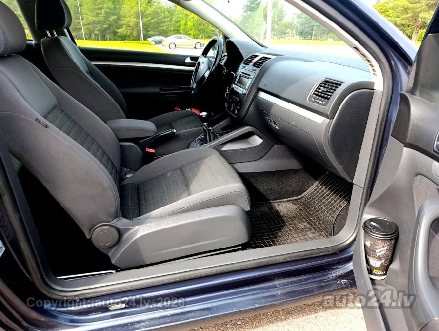 Volkswagen Golf 2007 Tallina, ar dzinēja tilpumu 1.90 L un nobraukumu 337 tūkst. km par 1299 €, foto 10 vietnē AUTOMOTO.COM.LV