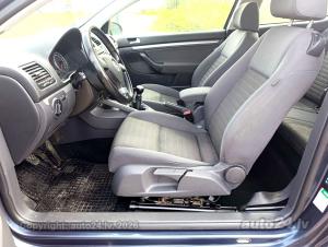 Volkswagen Golf 2007 Tallina, ar dzinēja tilpumu 1.90 L un nobraukumu 337 tūkst. km par 1299 €, foto 12 vietnē AUTOMOTO.COM.LV