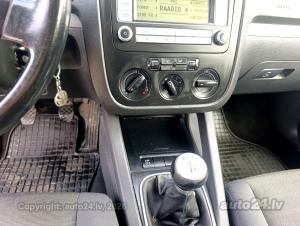 Volkswagen Golf 2007 Tallina, ar dzinēja tilpumu 1.90 L un nobraukumu 337 tūkst. km par 1299 €, foto 14 vietnē AUTOMOTO.COM.LV