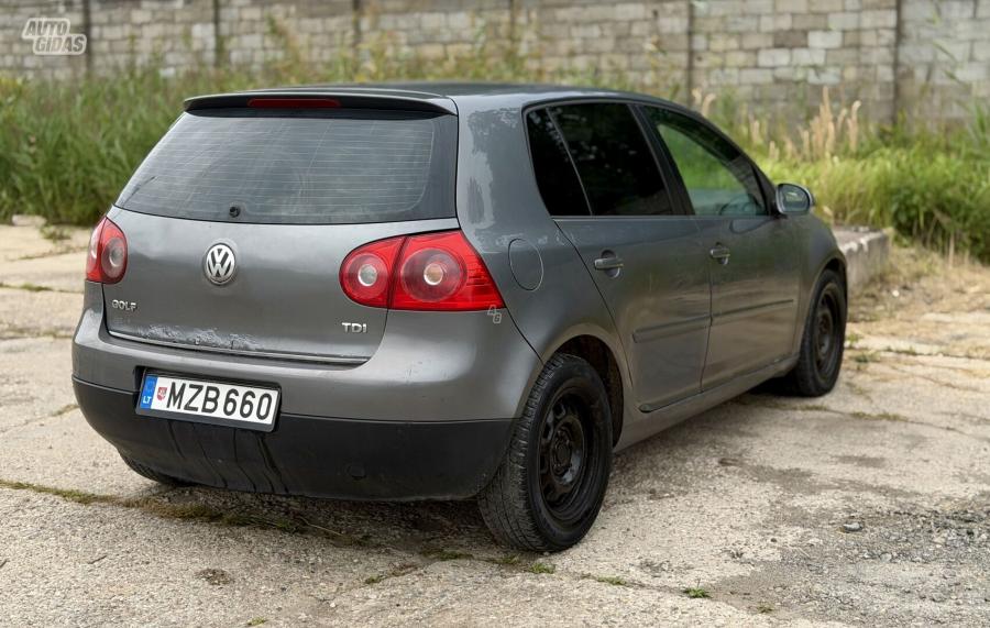 Volkswagen Golf 2007 in Kaunas, with an engine capacity of 1.90 L and mileage of 426 thousand km for 800 €, photo 4 on AUTOMOTO.COM.LV