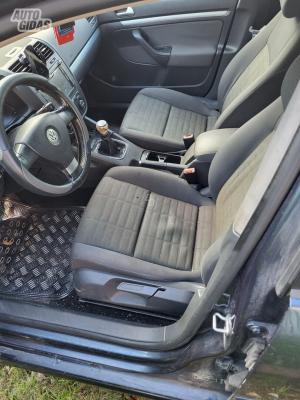 Volkswagen Golf 2007 in Kupiskis, with an engine capacity of 1.90 L and mileage of 295 thousand km for 1500 €, photo 12 on AUTOMOTO.COM.LV