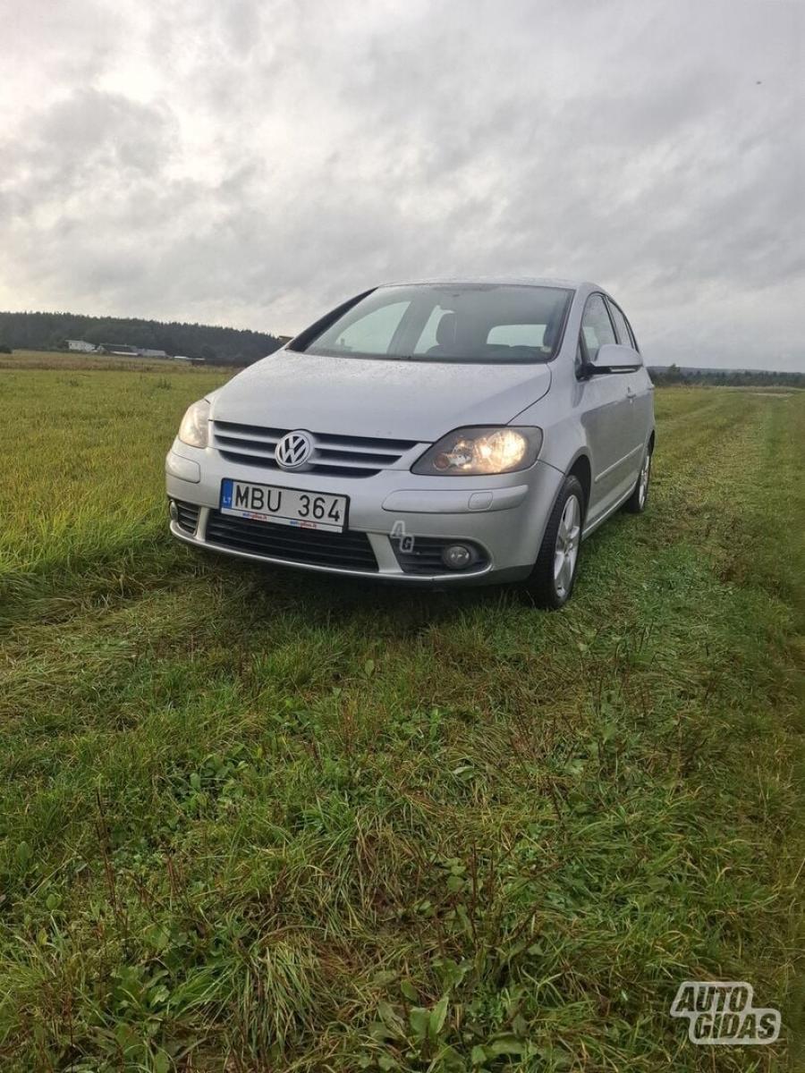 Volkswagen Golf 2007 in Vilnius, with an engine capacity of 1.90 L and mileage of 303 thousand km for 1850 €, photo 1 on AUTOMOTO.COM.LV