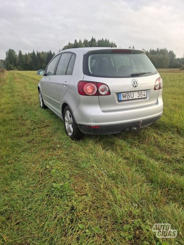 Volkswagen Golf 2007 Viļņa, ar dzinēja tilpumu 1.90 L un nobraukumu 303 tūkst. km par 1850 €, foto 4 vietnē AUTOMOTO.COM.LV