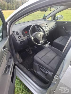 Volkswagen Golf 2007 in Vilnius, with an engine capacity of 1.90 L and mileage of 303 thousand km for 1850 €, photo 7 on AUTOMOTO.COM.LV