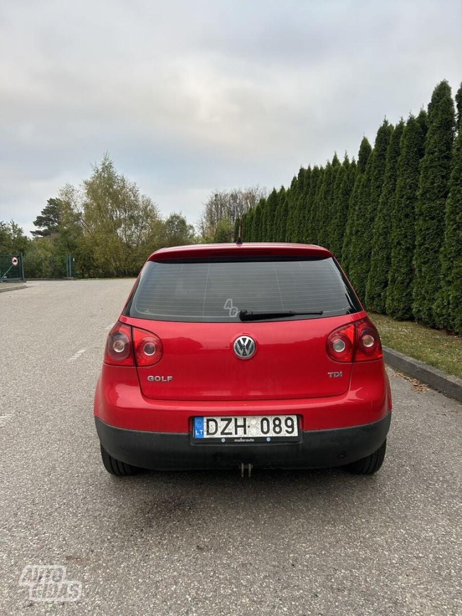 Volkswagen Golf 2007 Kauņa, ar dzinēja tilpumu 1.90 L un nobraukumu 280 tūkst. km par 1250 €, foto 5 vietnē AUTOMOTO.COM.LV