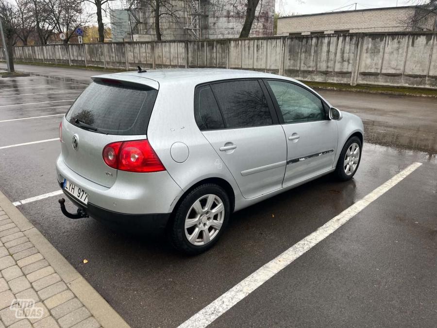 Volkswagen Golf 2007 in Panevezys, with an engine capacity of 1.90 L and mileage of 290 thousand km for 1150 €, photo 1 on AUTOMOTO.COM.LV
