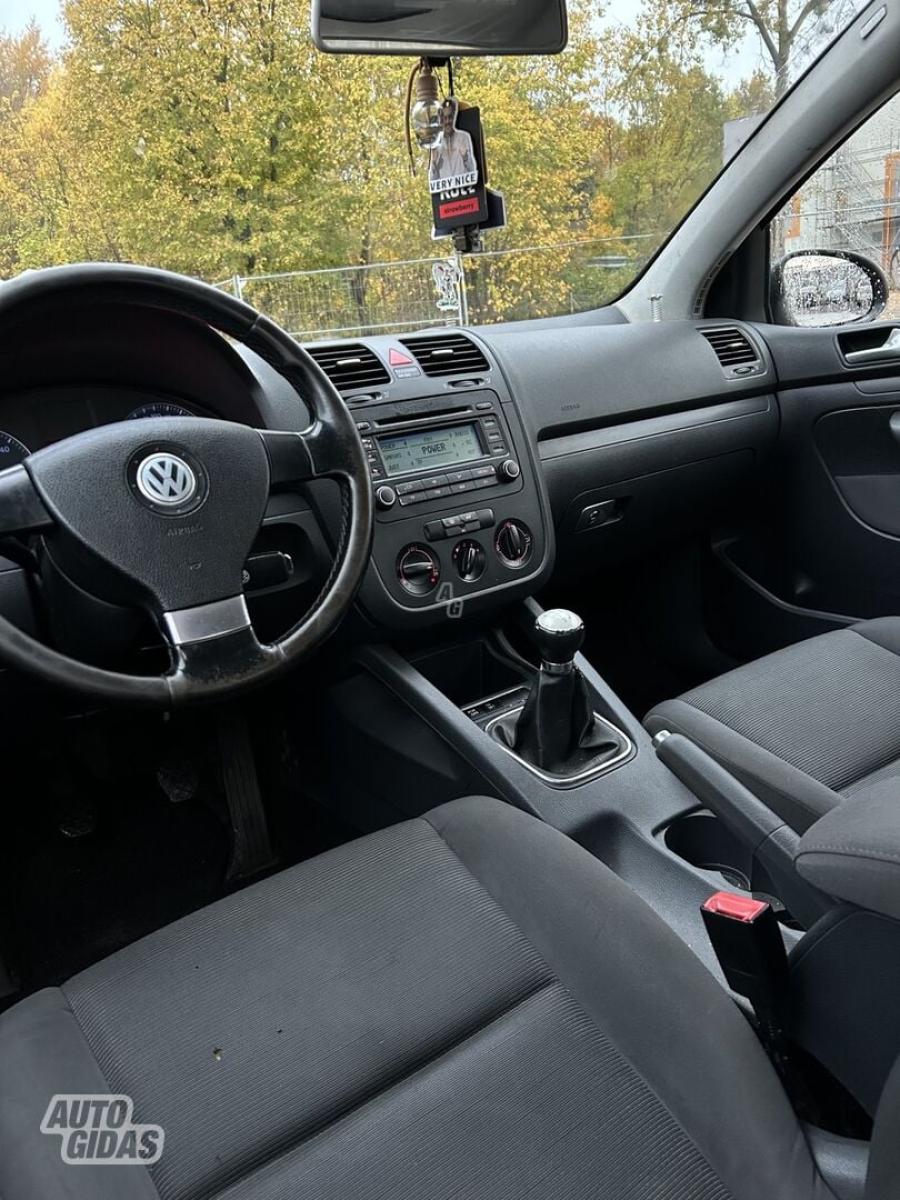 Volkswagen Golf 2007 Kauņa, ar dzinēja tilpumu 1.90 L un nobraukumu 355 tūkst. km par 800 €, foto 9 vietnē AUTOMOTO.COM.LV