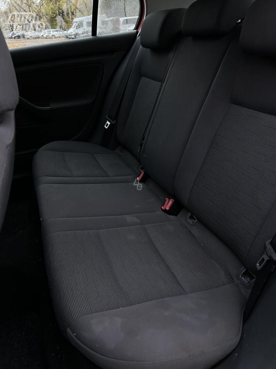 Volkswagen Golf 2007 Kauņa, ar dzinēja tilpumu 1.90 L un nobraukumu 355 tūkst. km par 800 €, foto 11 vietnē AUTOMOTO.COM.LV