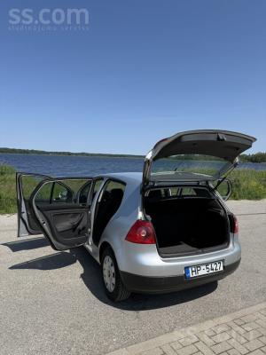 Volkswagen Golf 2008 in Riga, with an engine capacity of 1.90 L and mileage of 262 thousand km for 1650 €, photo 9 on AUTOMOTO.COM.LV