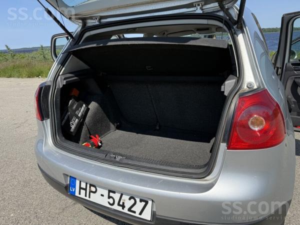 Volkswagen Golf 2008 in Riga, with an engine capacity of 1.90 L and mileage of 262 thousand km for 1650 €, photo 10 on AUTOMOTO.COM.LV