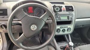 Volkswagen Golf 2008 in Riga, with an engine capacity of 1.60 L and mileage of 402 thousand km for 1250 €, photo 9 on AUTOMOTO.COM.LV