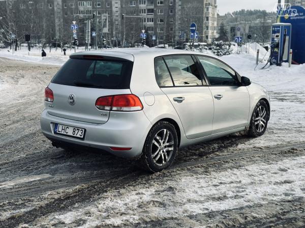 Volkswagen Golf 2008 Viļņa, ar dzinēja tilpumu 2.00 L un nobraukumu 270 tūkst. km par 2550 €, foto 4 vietnē AUTOMOTO.COM.LV