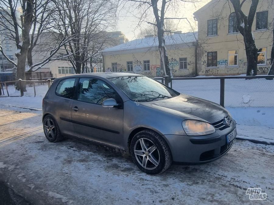 Volkswagen Golf 2008 in Vilnius, with an engine capacity of 2.50 L and mileage of 256 thousand km for 1500 €, photo 4 on AUTOMOTO.COM.LV